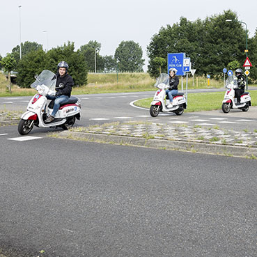 Autorijschool Johan Bos rijlessen Nijmegen|Cuijk|Boxmeer